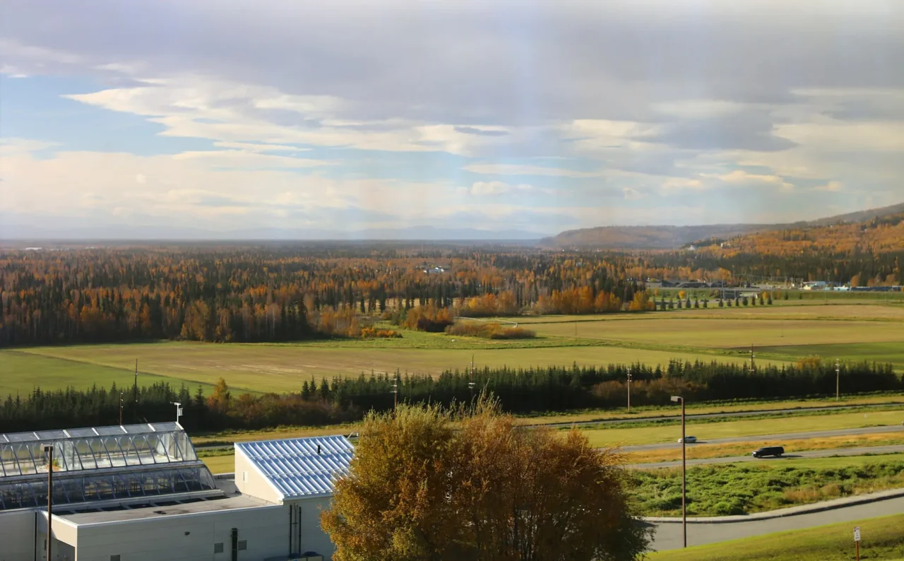 Moving to University of Alaska Fairbanks - Collegeboxes: College Moving ...